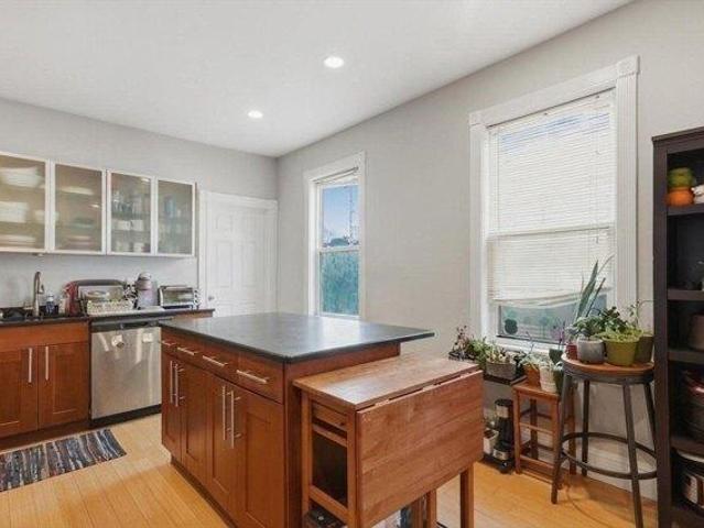 condo with 3 bedroom, Boston MA ES103494680