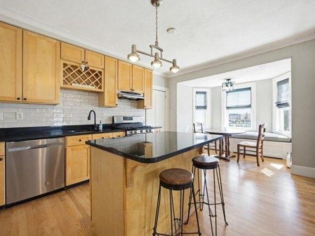 condo with 3 bedroom, Boston MA ES103494059