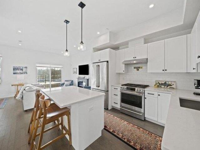 condo with 3 bedroom, Boston MA ES103497002