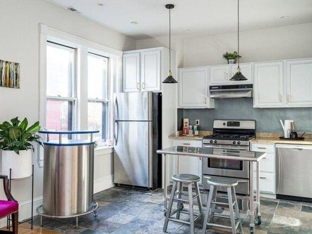 condo with 3 bedroom, Boston MA ES103498811
