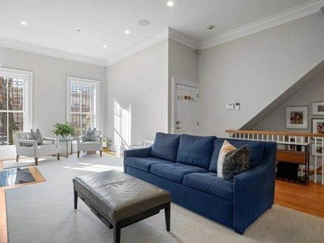 condo with 3 bedroom, Boston MA ES103500302