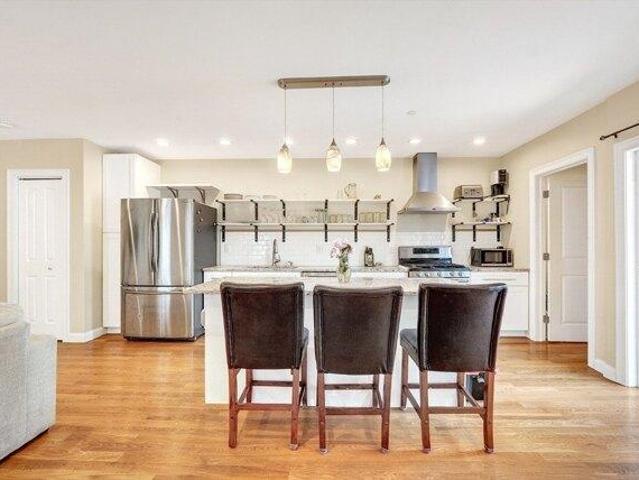 condo with 3 bedroom, Boston MA ES103809782