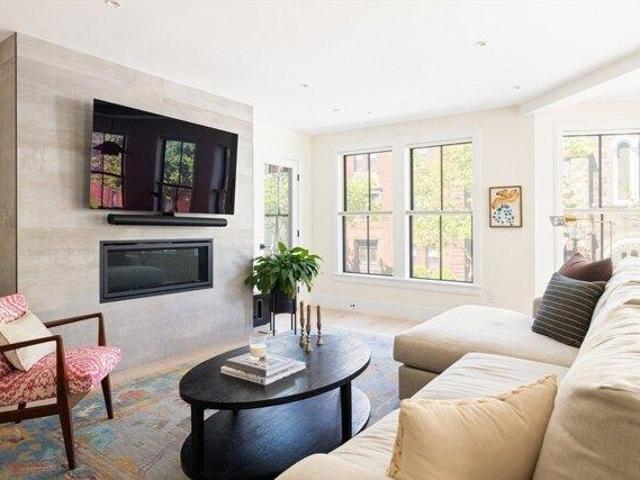 condo with 3 bedroom, Boston MA ES103848463