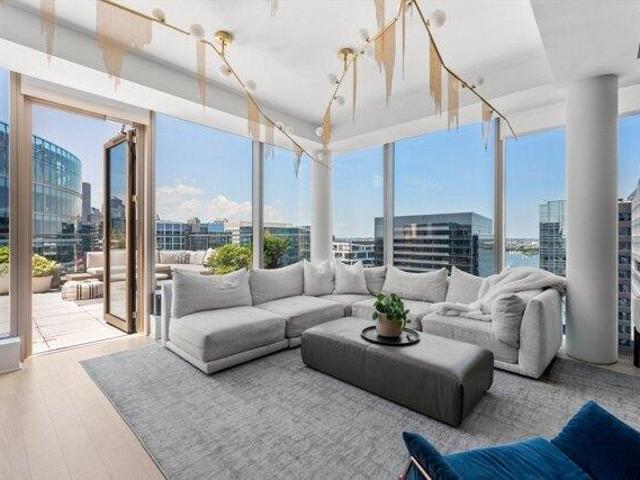 condo with 3 bedroom, Boston MA ES103887718