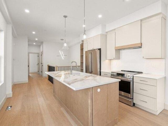 condo with 3 bedroom, Boston MA ES103888037