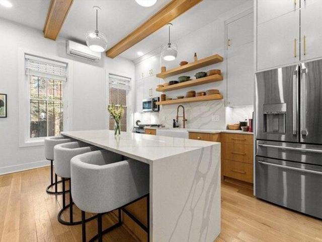 condo with 3 bedroom, Boston MA ES103930102