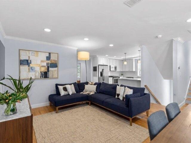 condo with 3 bedroom, Boston MA ES103017474