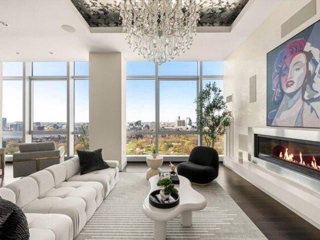 condo with 3 bedroom, Boston MA ES103036045