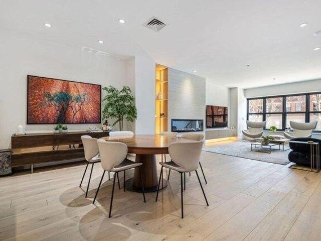 condo with 3 bedroom, Boston MA ES103073522