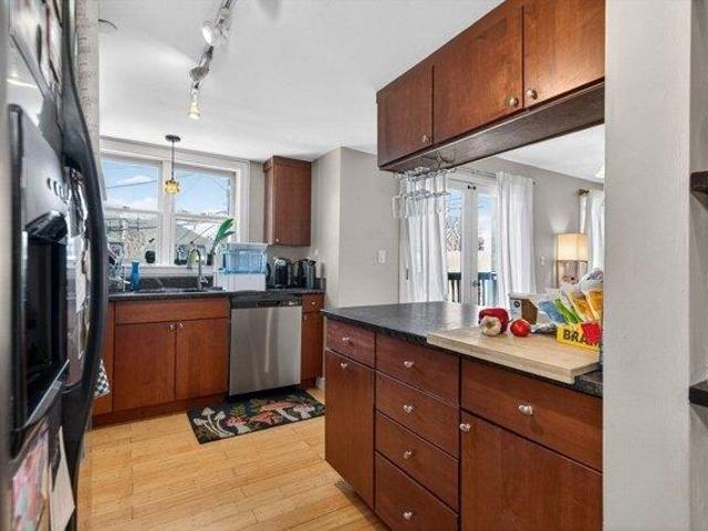 condo with 3 bedroom, Boston MA ES103075117