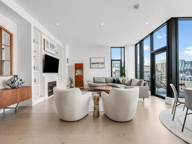 condo with 3 bedroom, Boston MA ES103099439