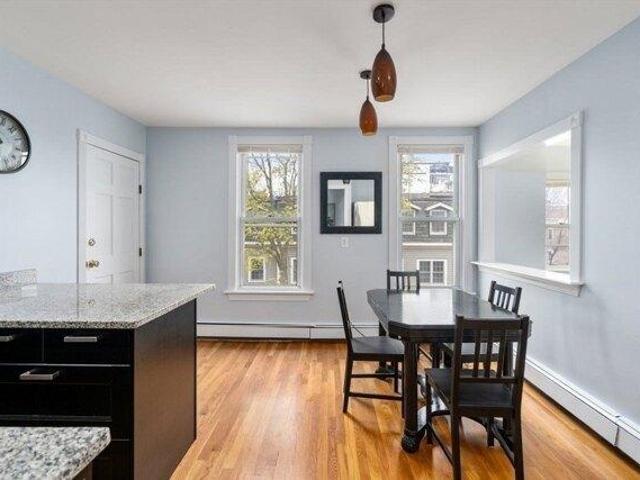 condo with 3 bedroom, Boston MA ES103099358