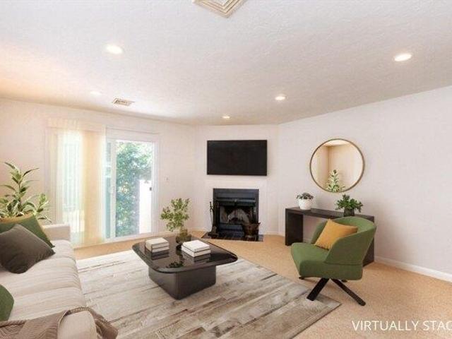 condo with 3 bedroom, Boston MA ES103101885