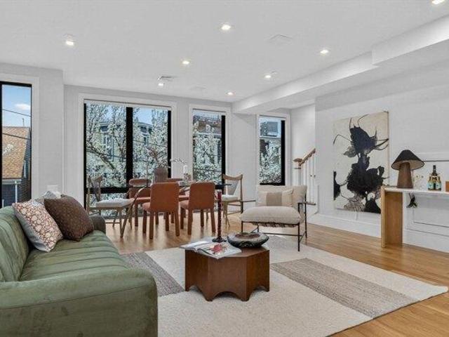 condo with 3 bedroom, Boston MA ES103127258