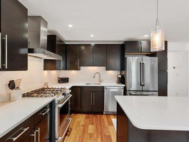 condo with 3 bedroom, Boston MA ES103158352
