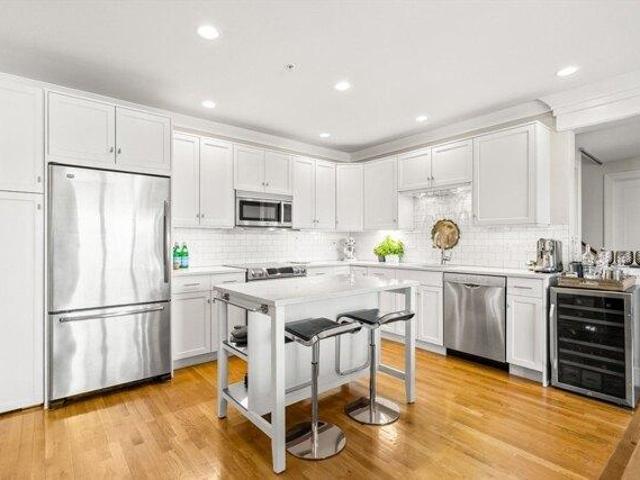 condo with 3 bedroom, Boston MA ES103160254