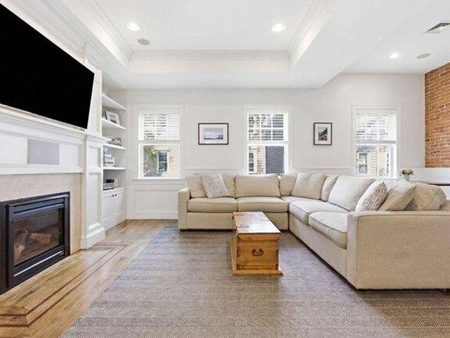 condo with 3 bedroom, Boston MA ES103162093