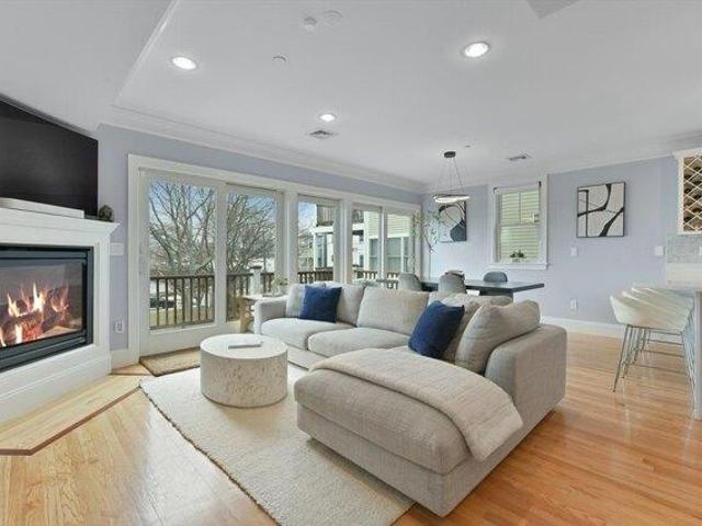 condo with 3 bedroom, Boston MA ES103186457