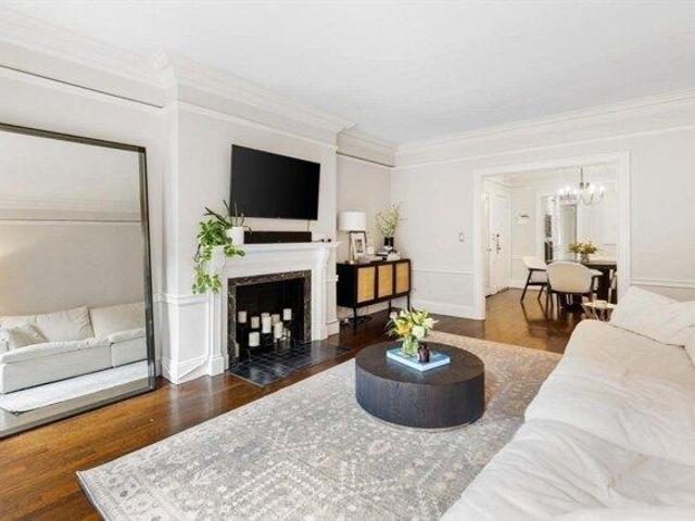 condo with 3 bedroom, Boston MA ES103188109