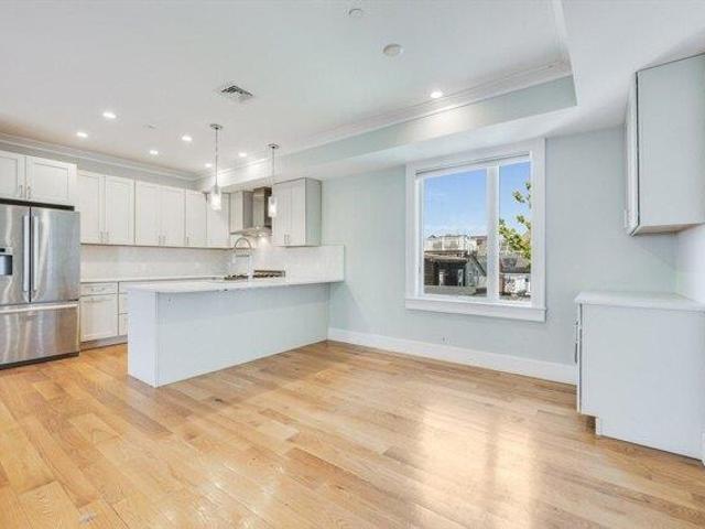 condo with 3 bedroom, Boston MA ES103221733