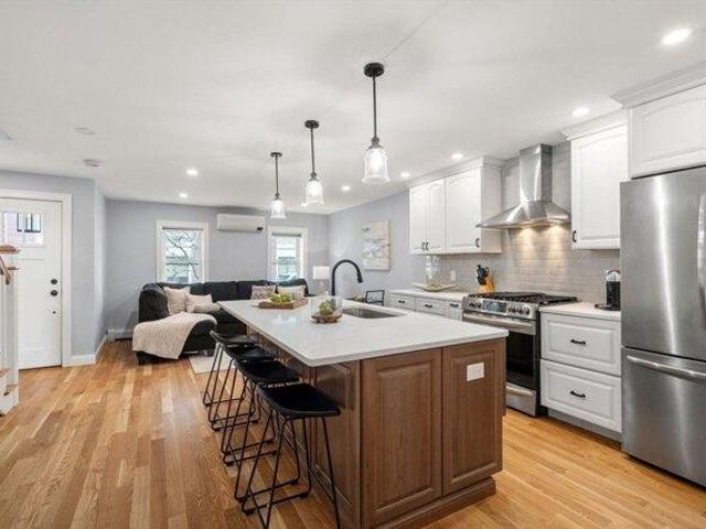condo with 3 bedroom, Boston MA ES103223358
