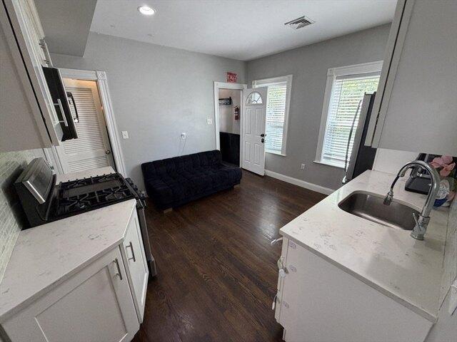 condo with 3 bedroom, Boston MA ES104477945