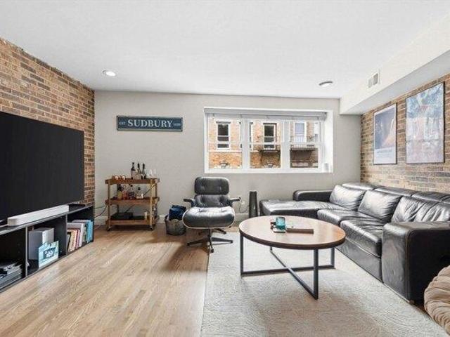 condo with 3 bedroom, Boston MA ES104571760