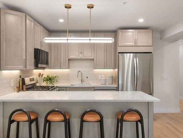 condo with 3 bedroom, Boston MA ES104608013