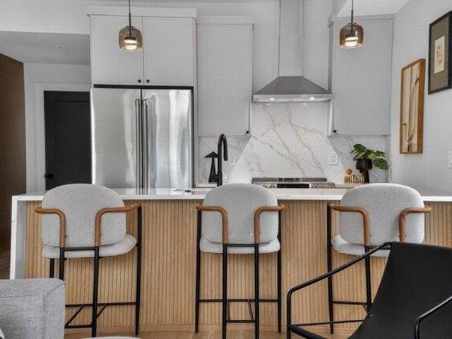 condo with 3 bedroom, Boston MA ES104608087