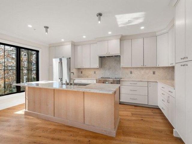 condo with 3 bedroom, Boston MA ES104761769
