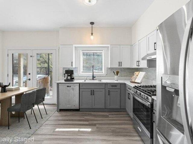 condo with 3 bedroom, Boston MA ES104787777