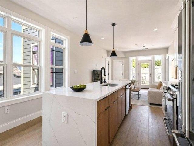 condo with 3 bedroom, Boston MA ES104788616
