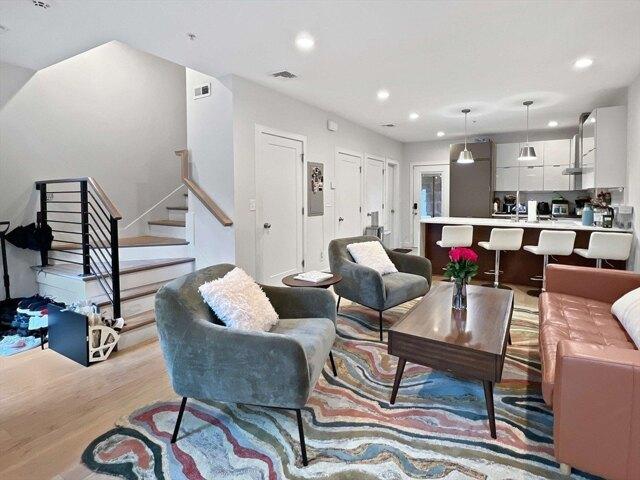 condo with 3 bedroom, Boston MA ES104789812