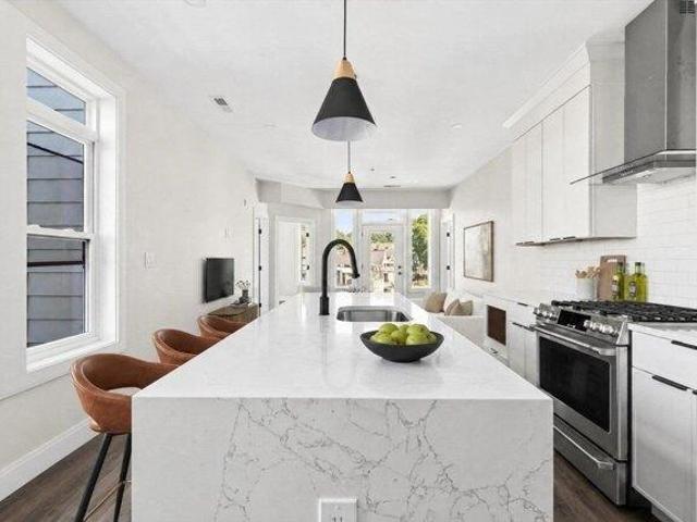 condo with 3 bedroom, Boston MA ES104790043