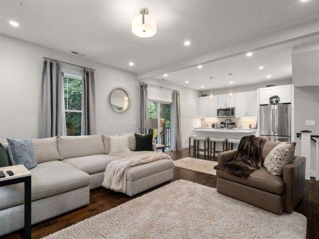 condo with 3 bedroom, Boston MA ES104790124