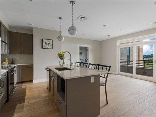 condo with 3 bedroom, Boston MA ES104808978