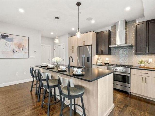 condo with 3 bedroom, Boston MA ES104810119