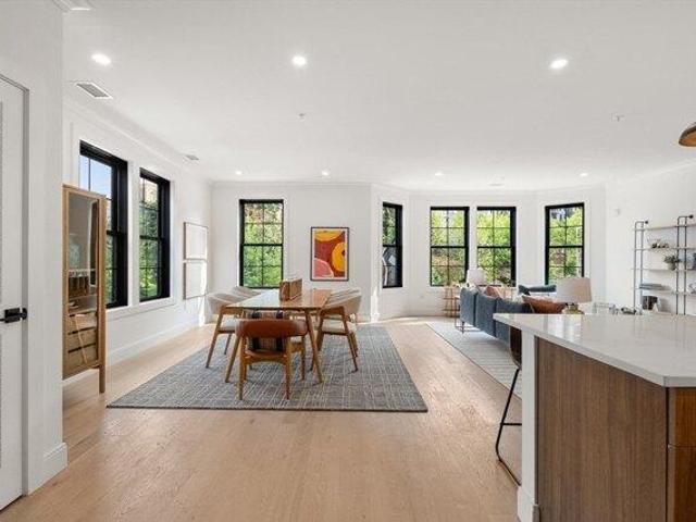 condo with 3 bedroom, Boston MA ES104811020