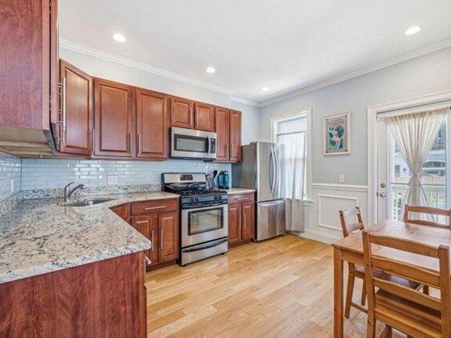 condo with 3 bedroom, Boston MA ES104812275
