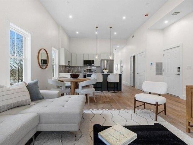 condo with 3 bedroom, Boston MA ES104833422