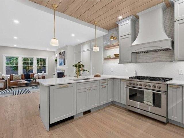 condo with 3 bedroom, Boston MA ES104833221