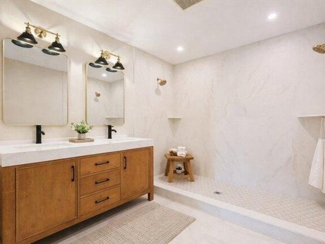 condo with 3 bedroom, Boston MA ES104851428