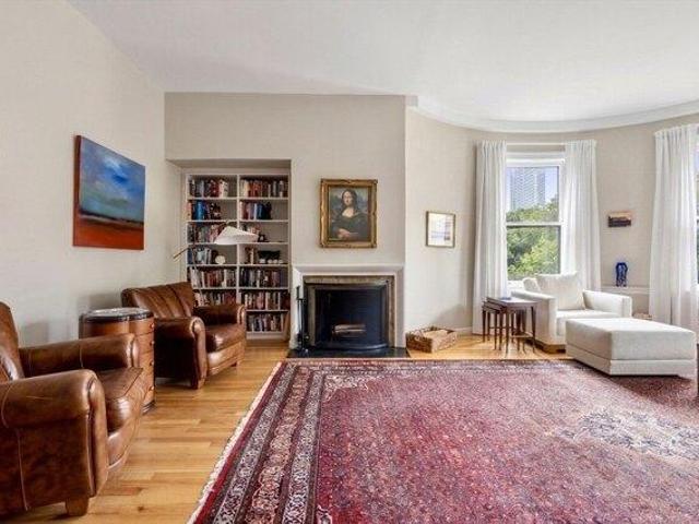 condo with 3 bedroom, Boston MA ES104852240