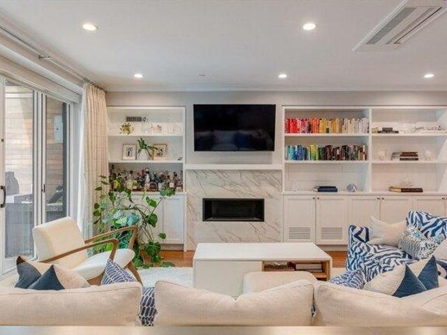 condo with 3 bedroom, Boston MA ES104902851