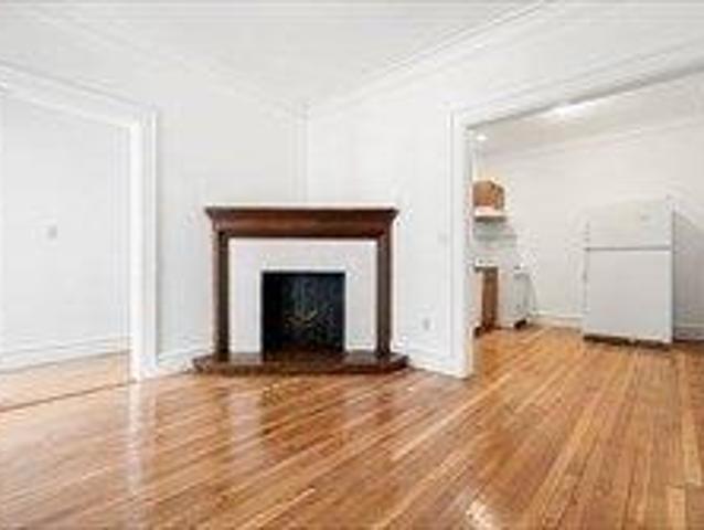 condo with 3 bedroom, Boston MA ES104905206
