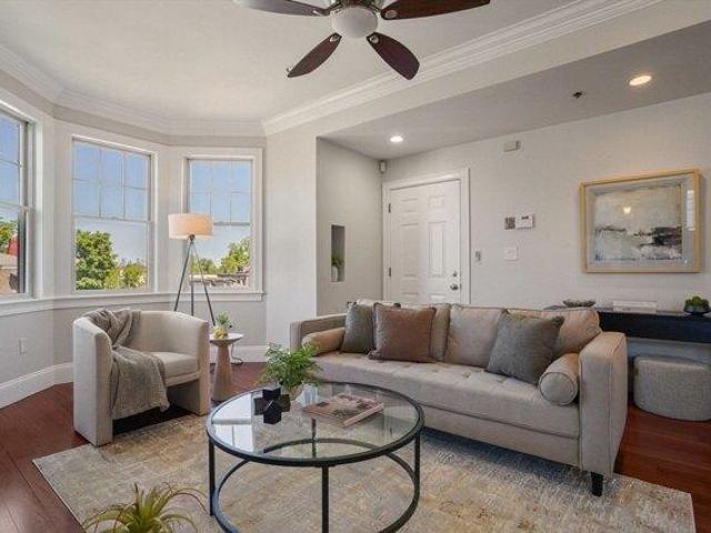 condo with 3 bedroom, Boston MA ES104905296