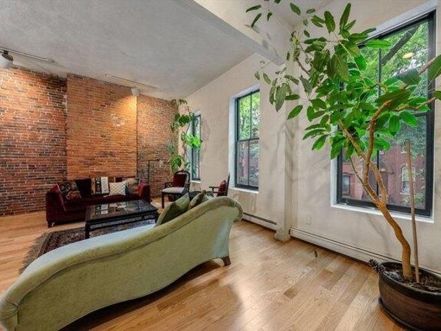 condo with 3 bedroom, Boston MA ES104906914