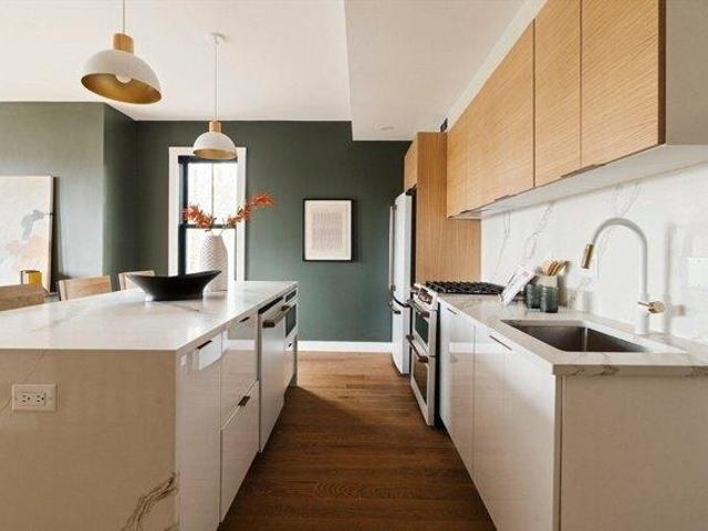 condo with 3 bedroom, Boston MA ES104947023