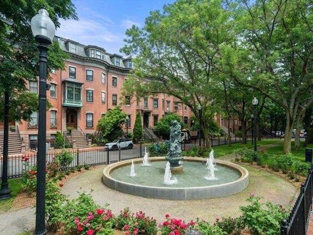 condo with 3 bedroom, Boston MA ES104947242