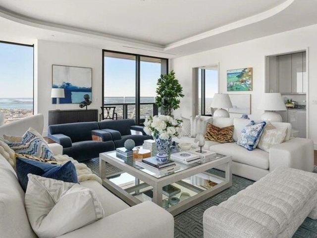 condo with 3 bedroom, Boston MA ES105402425